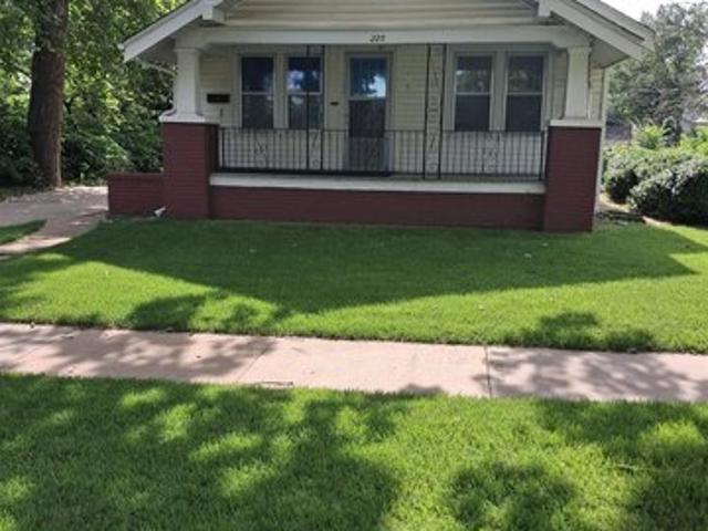 225 N St Clair Ave, Wichita, KS 67203