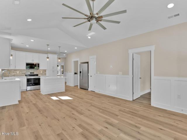 225 NE 75th Street