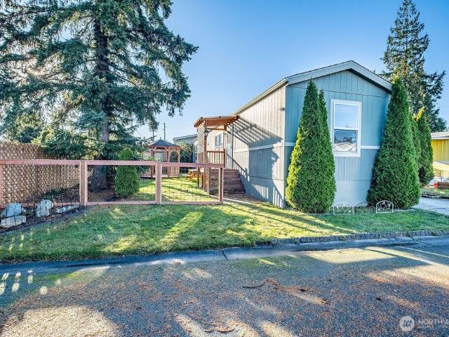 225 NE Ernst St, Unit 25, Oak Harbor, WA 98277 | MLS #2455