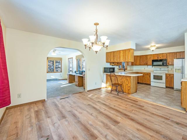 225 S 7th Avenue E #