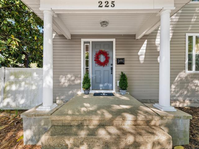 225 S 2Nd Street