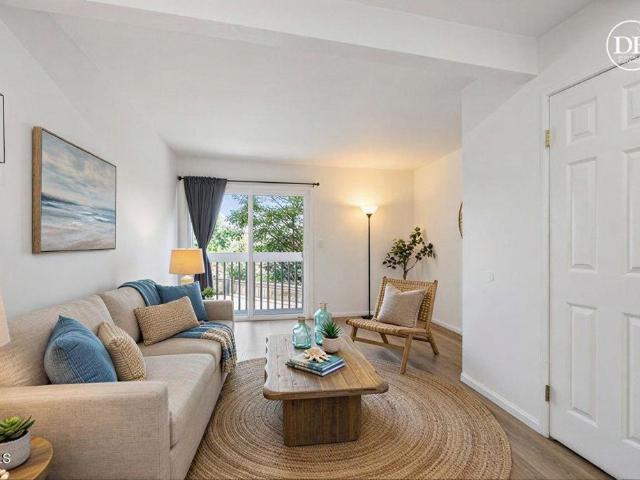 225 S Ventura Road 101