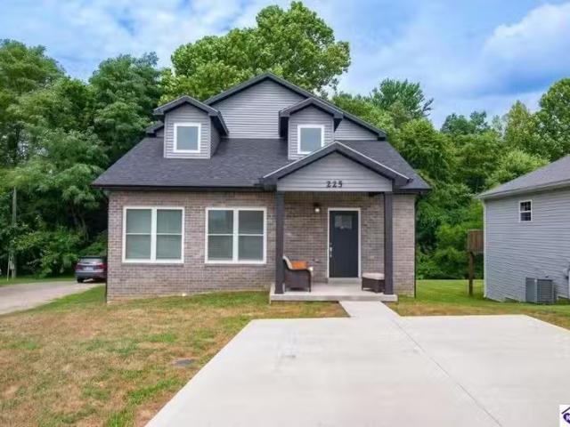 225 Southern Lake Drive, Elizabethtown, KY 42701 651732065