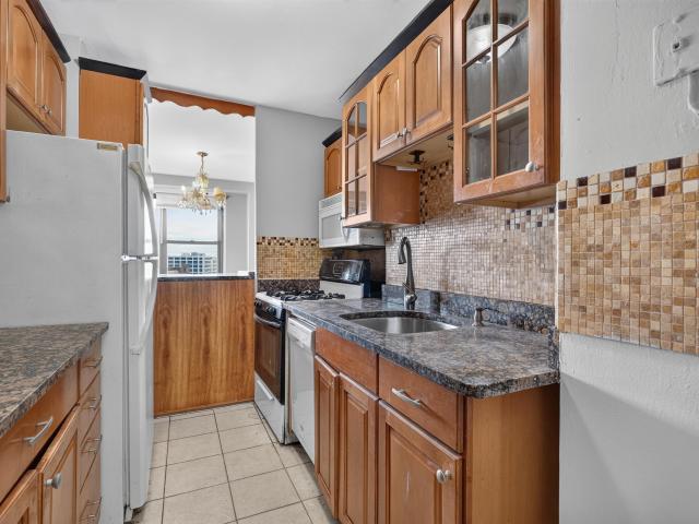 225 St Pauls Ave