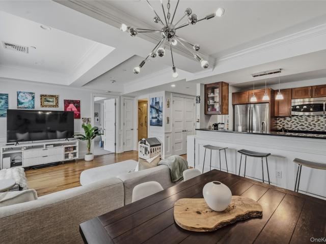 225 Stanley Avenue 121