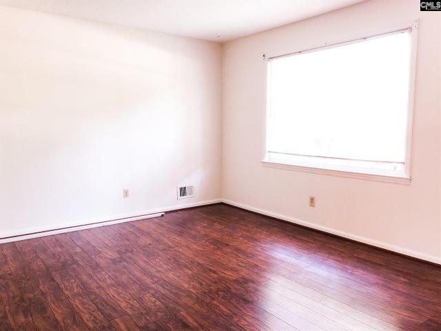 225 Stirlington Road