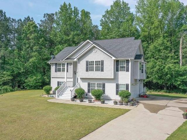 225 Stonewood Ct, Temple, GA 30179