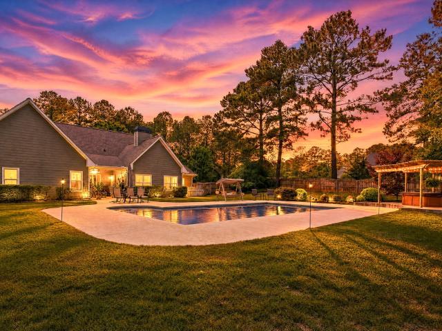 225 Sunny Hollow