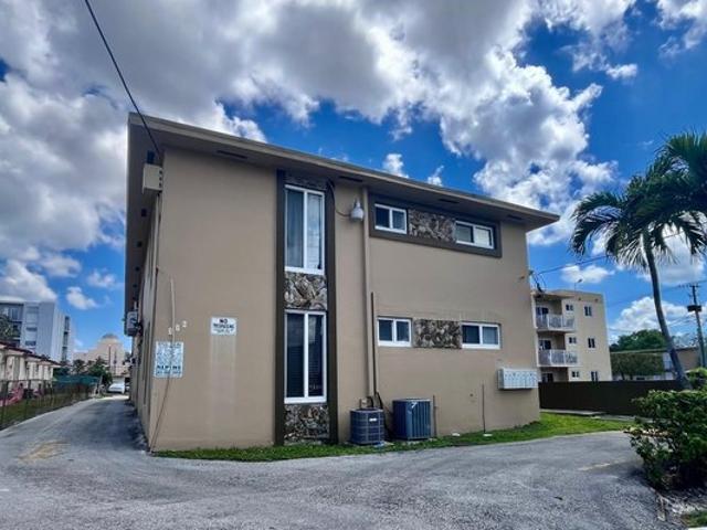 225 SW 18th Ave, Miami, FL 33135