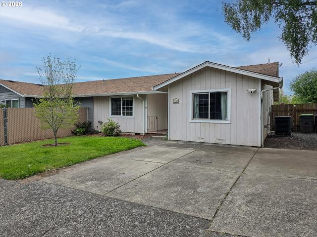 225 sw fleishauer ln