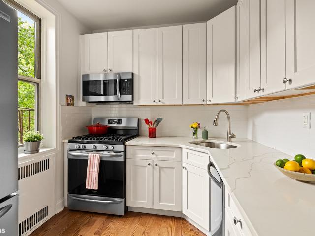 225 PARK Place 4C
