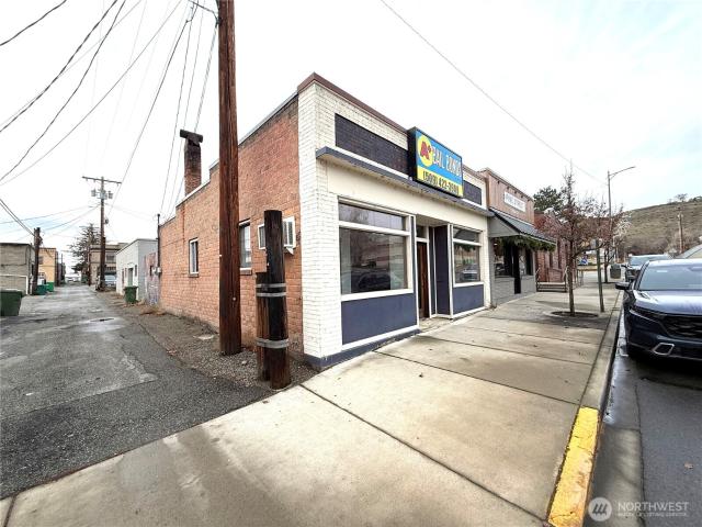 225 Pine Street