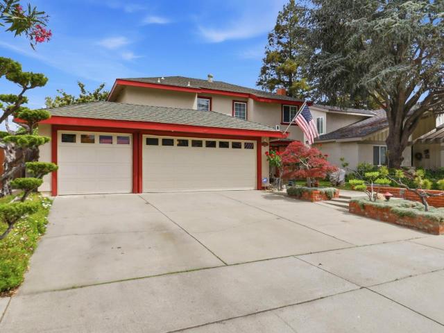 225 Prague Drive