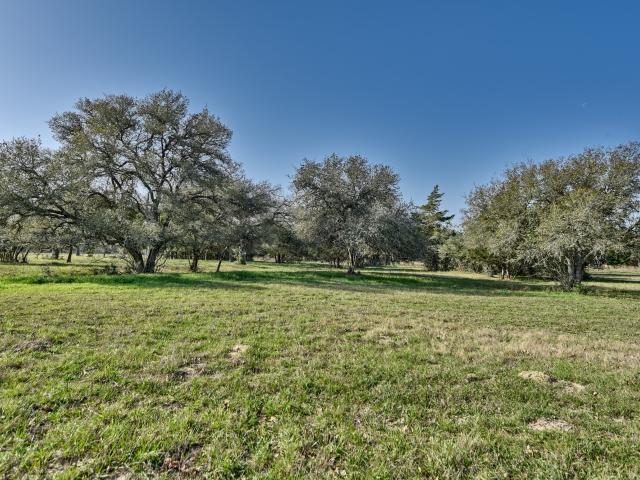 225 Private Road 4007