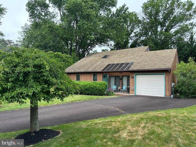 225 Pueblo Rd, Doylestown, PA 18901