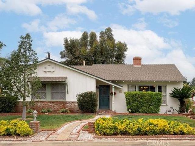 225 Roundup Rd, Glendora, CA 91741