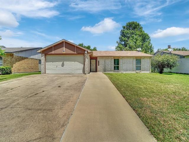 225 Rockcrest Dr, Mesquite, TX 75150