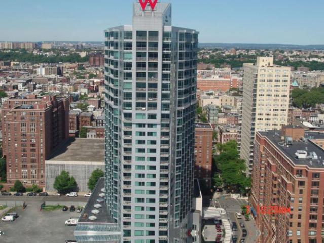 225 River St #2201 Hoboken, NJ 07030