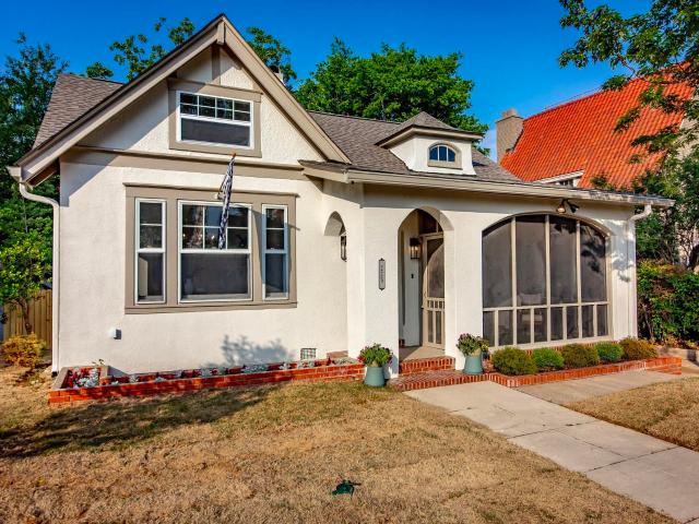 225 Ridgeway Drive