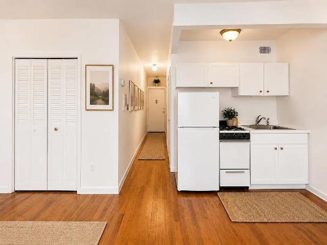 225 W 70th Street 4 A
