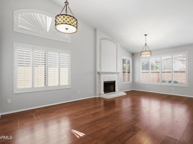 225 w vera lane