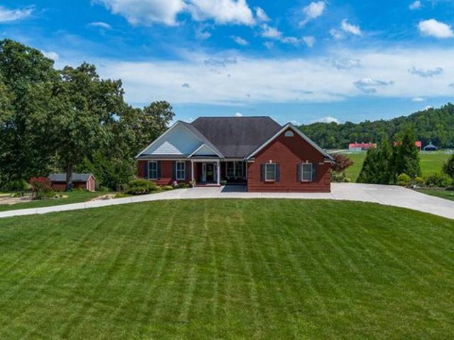 225 W Shore Dr, Rockwood, TN 37854