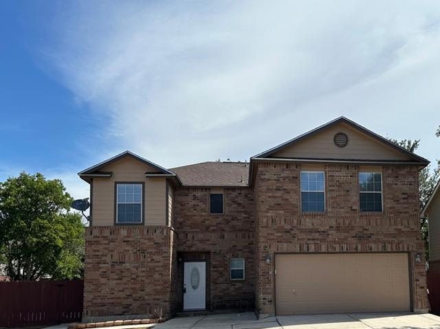 225 Woodstone Loop