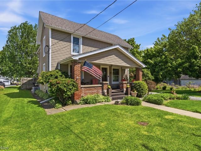 225 Woodward Street