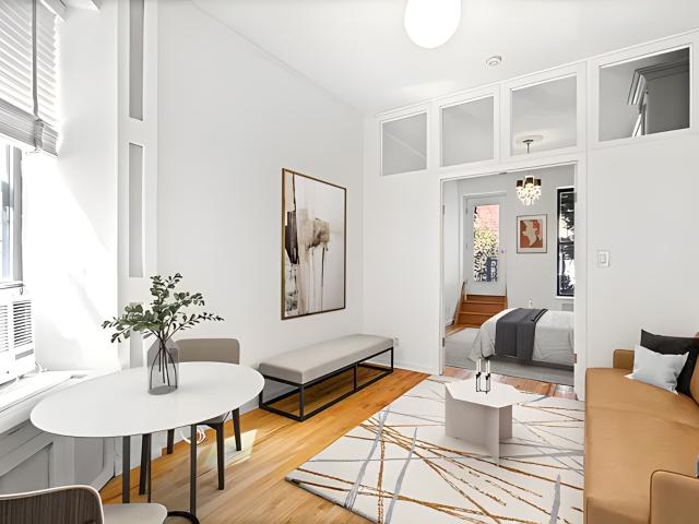 225 West 10th Street, New York, NY