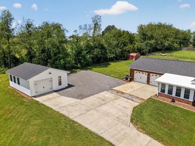 225 Westgate Dr