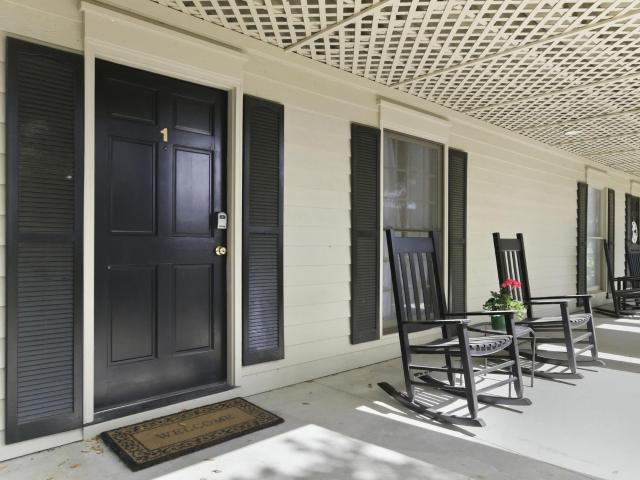225 Tanglewood Dr. 1