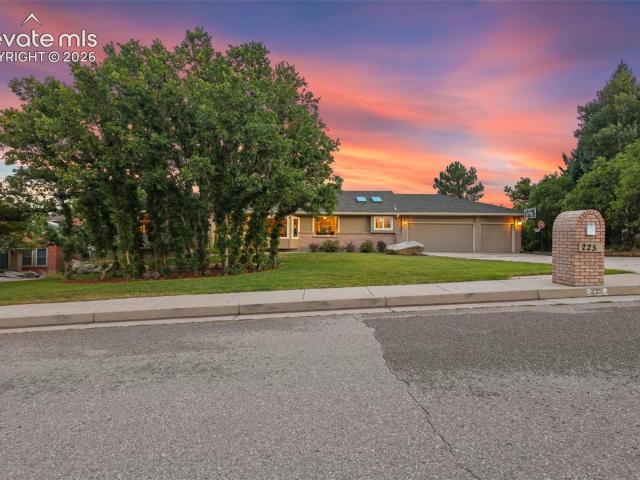 225 Thames Drive