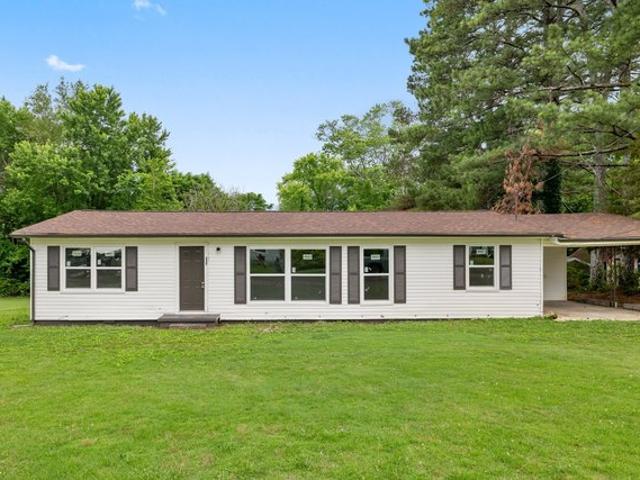 225 Vine Cir, Loretto, TN 38469