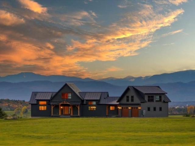 225 Viscido Dr, Ferrisburgh, VT 05491