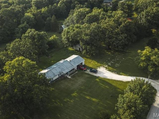 22643 Abrolat Rd, Wright City, MO 63390
