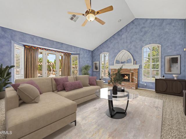 2264 N 39TH Circle