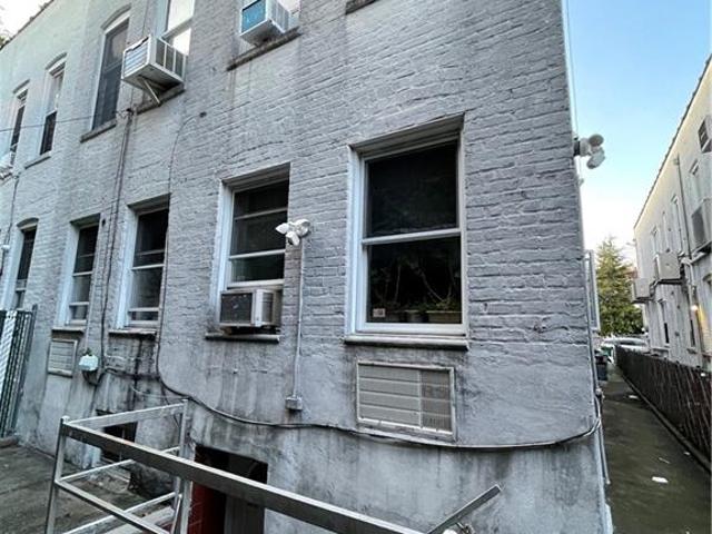 2264 85th Street