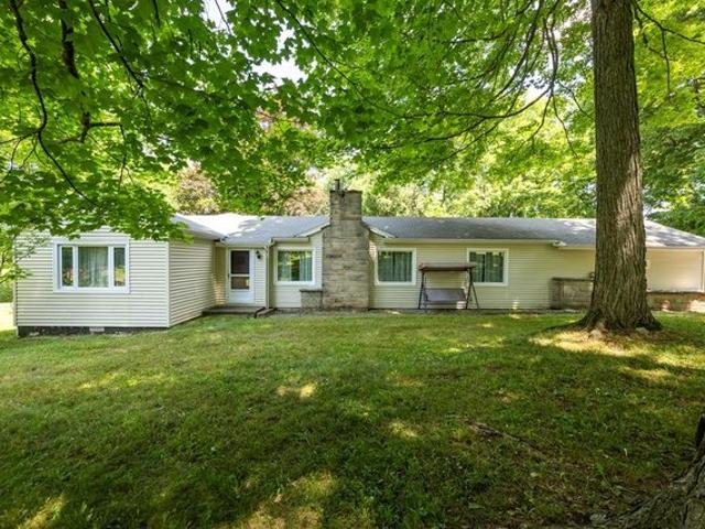 2265 Moffett Rd, Lucas, OH 44843