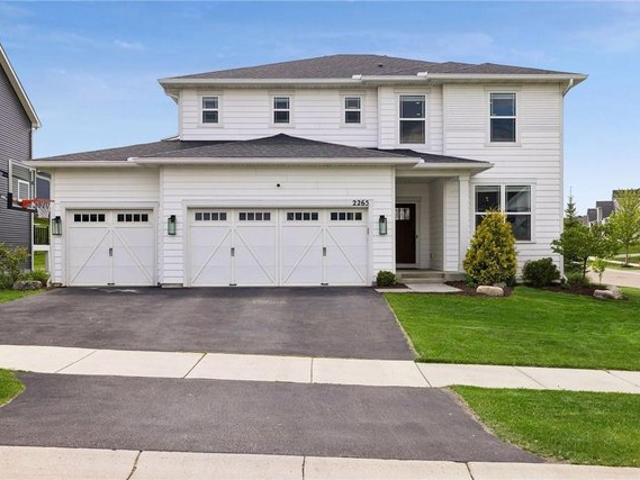2265 Creekview Dr, Victoria, MN 55386