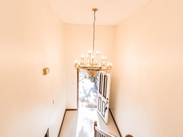 2265 easton dr