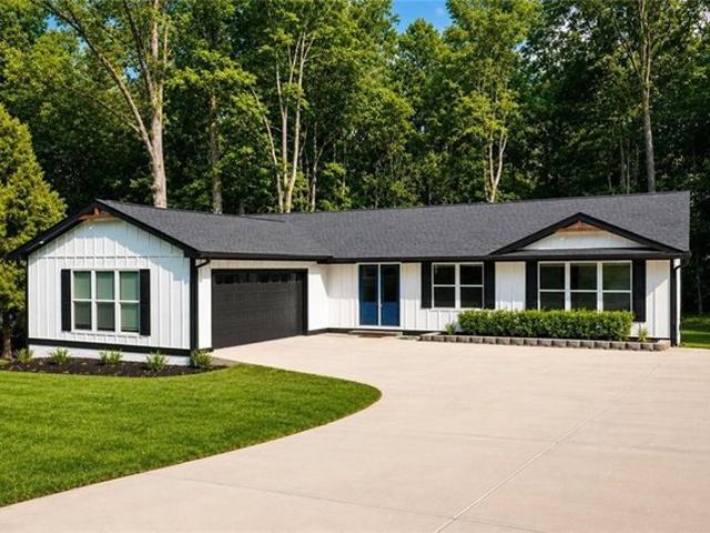 2265 Hillbriar Dr, Buford, GA 30518