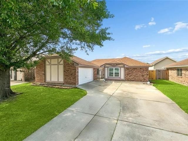 2265 Killington Dr, Harvey, LA 70058