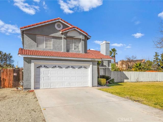 2266 N Forest