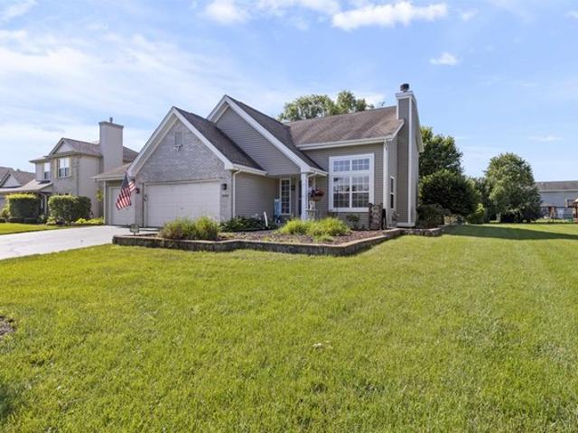 2266 Edge Rock Rd, Rockton, IL 61072