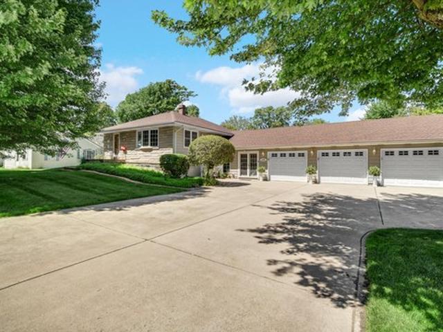 2266 Parke St, Lake Station, IN 46405