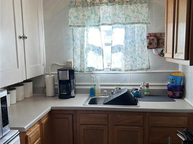 2266 West Sunbury Road
