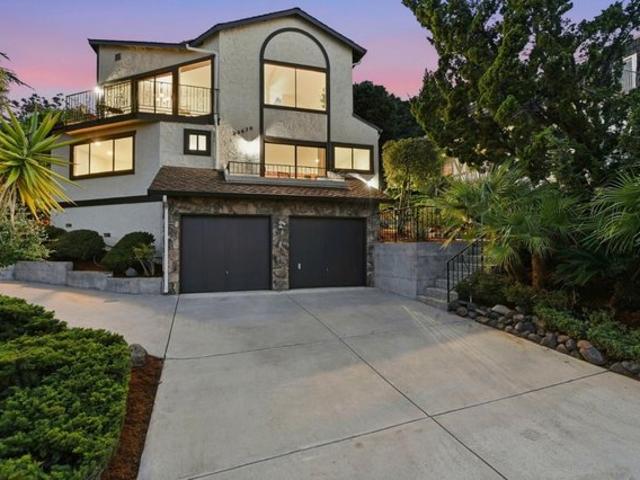 22670 San Juan Rd, Cupertino, CA 95014