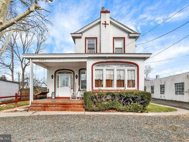 2267 E Farragut Ave, Bristol, PA 19007