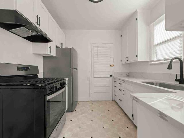 2267 W Adams Blvd. 1 Bedroom Apartment for Rent at 2267 W Adams Blvd, Los Angeles, CA 90018 UNNC