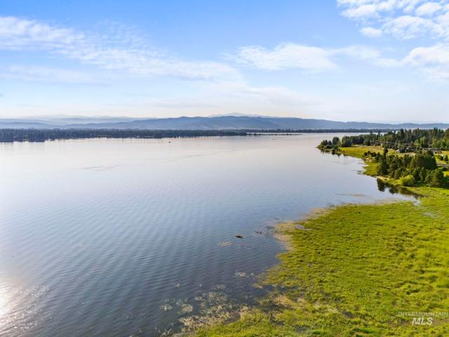 2267 West Mountain Road
